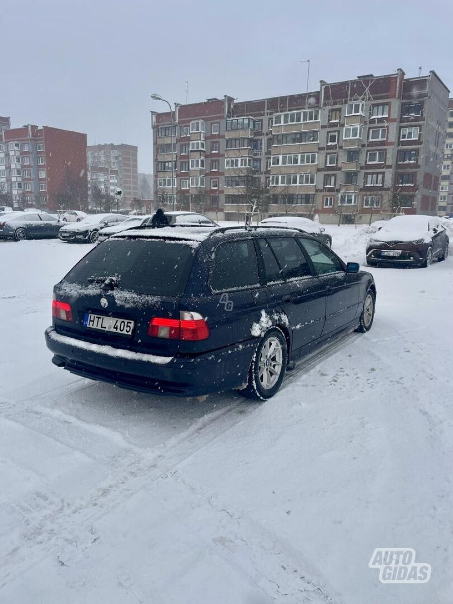 Blue BMW 530 2003 in Klaipeda, with an engine capacity of 3.00 L and mileage of 361 thousand km for 1650 €, photo 3 on AUTOMOTO.COM.LV