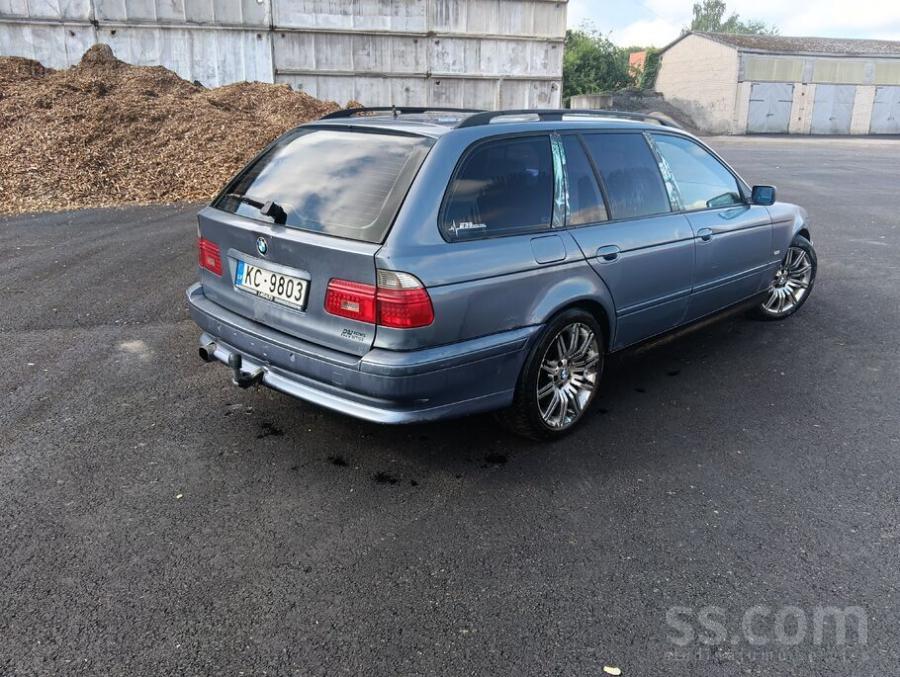 Синий БМВ 530 2003 в Екабпилс, объемом двигателя 3.00 л и пробегом 348 тыс. км за 1600 €, фото 4 на AUTOMOTO.COM.LV
