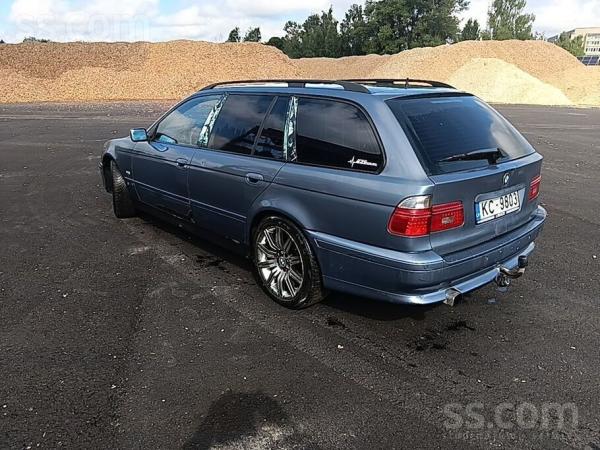 Zils BMW 530 2003 Jēkabpils, ar dzinēja tilpumu 3.00 L un nobraukumu 348 tūkst. km par 1600 €, foto 4 vietnē AUTOMOTO.COM.LV