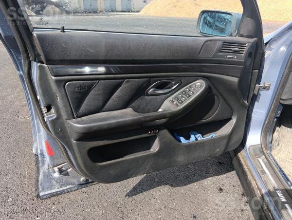 Zils BMW 530 2003 Jēkabpils, ar dzinēja tilpumu 3.00 L un nobraukumu 348 tūkst. km par 1600 €, foto 6 vietnē AUTOMOTO.COM.LV
