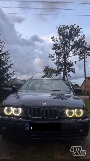 Zils BMW 530 2003 Kauņa, ar dzinēja tilpumu 2.50 L un nobraukumu 391 tūkst. km par 3600 €, foto  vietnē AUTOMOTO.COM.LV