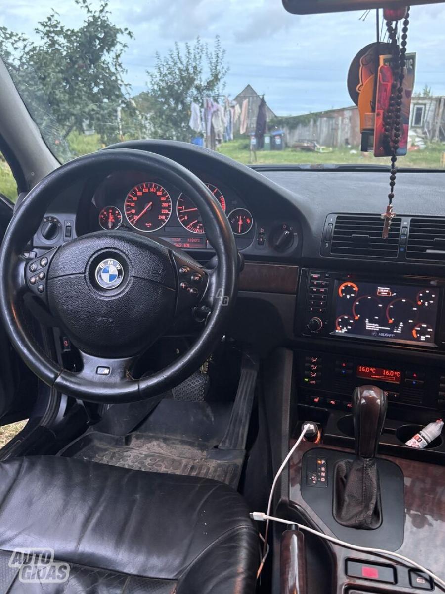 Синий БМВ 530 2003 в Каунас, объемом двигателя 2.50 л и пробегом 391 тыс. км за 3600 €, фото 8 на AUTOMOTO.COM.LV