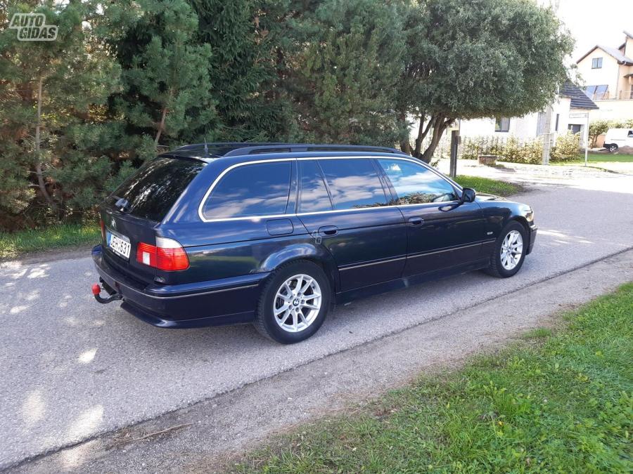 Blue BMW 530 2003 in Kaunas, with an engine capacity of 2.90 L and mileage of 300 thousand km for 1400 €, photo 12 on AUTOMOTO.COM.LV