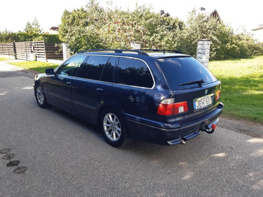 Blue BMW 530 2003 in Kaunas, with an engine capacity of 2.90 L and mileage of 300 thousand km for 1400 €, photo 15 on AUTOMOTO.COM.LV
