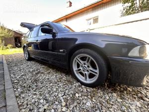 Zils BMW 530 2003 Ludza, ar dzinēja tilpumu 3.00 L un nobraukumu 371 tūkst. km par 3995 €, foto 5 vietnē AUTOMOTO.COM.LV