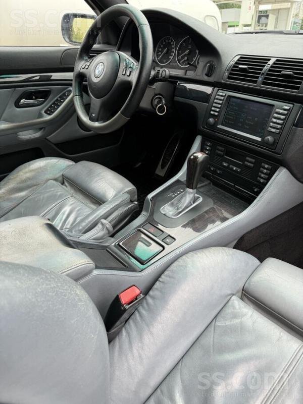 Zils BMW 530 2004 Liepāja, ar dzinēja tilpumu 3.00 L un nobraukumu 387 tūkst. km par 3100 €, foto 9 vietnē AUTOMOTO.COM.LV