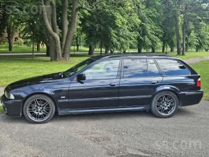 Blue BMW 530 2004 in Liepaja, with an engine capacity of 3.00 L and mileage of 387 thousand km for 3500 €, photo 12 on AUTOMOTO.COM.LV