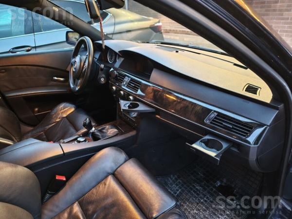 Blue BMW 530 2004 in Riga, with an engine capacity of 3.00 L and mileage of 435 thousand km for 3150 €, photo 10 on AUTOMOTO.COM.LV