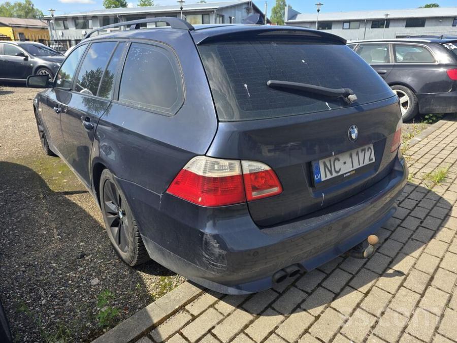 Zils BMW 530 2005 Rīga, ar dzinēja tilpumu 3.00 L un nobraukumu 0 tūkst. km par 26000 €, foto 4 vietnē AUTOMOTO.COM.LV