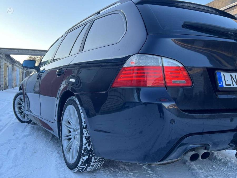 Blue BMW 530 2005 in Kaunas, with an engine capacity of 2.99 L and mileage of 386 thousand km for 3850 €, photo 17 on AUTOMOTO.COM.LV