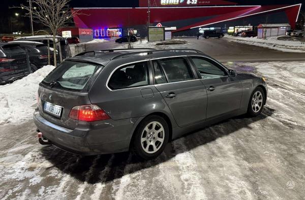 Blue BMW 530 2005 in Vilnius, with an engine capacity of 2.00 L and mileage of 381 thousand km for 1850 €, photo 3 on AUTOMOTO.COM.LV
