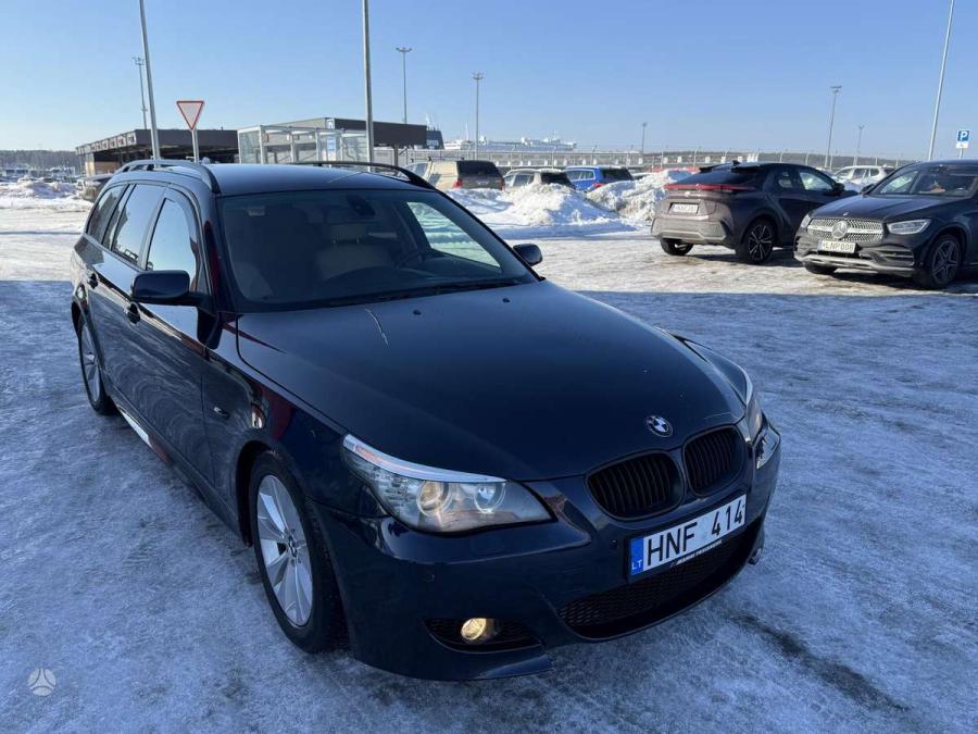 Blue BMW 530 2005 in Klaipeda, with an engine capacity of 3.00 L and mileage of 400 thousand km for 3200 €, photo 1 on AUTOMOTO.COM.LV