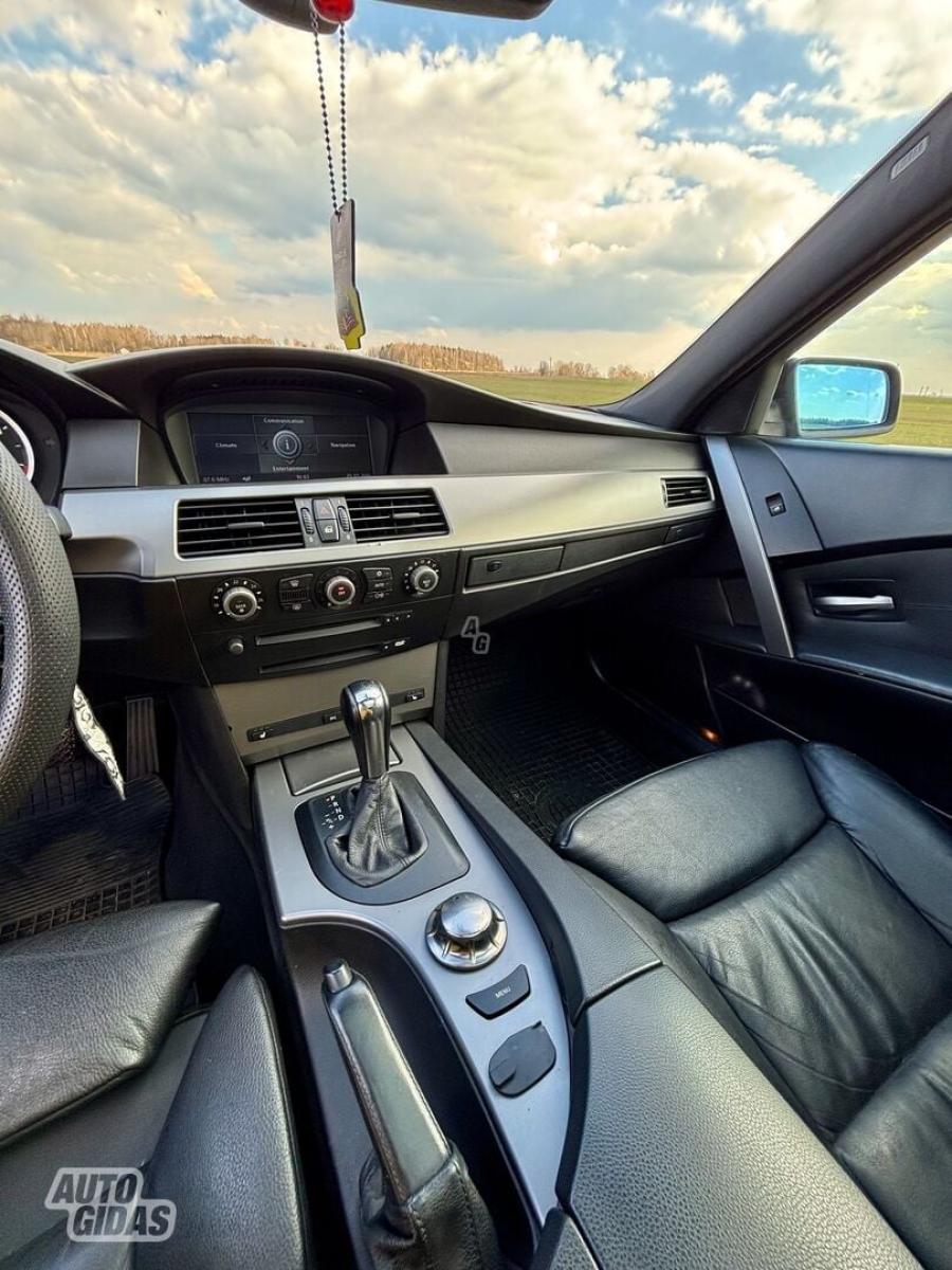 Zils BMW 530 2005 Vievis, ar dzinēja tilpumu 3.00 L un nobraukumu 365 tūkst. km par 4000 €, foto 21 vietnē AUTOMOTO.COM.LV