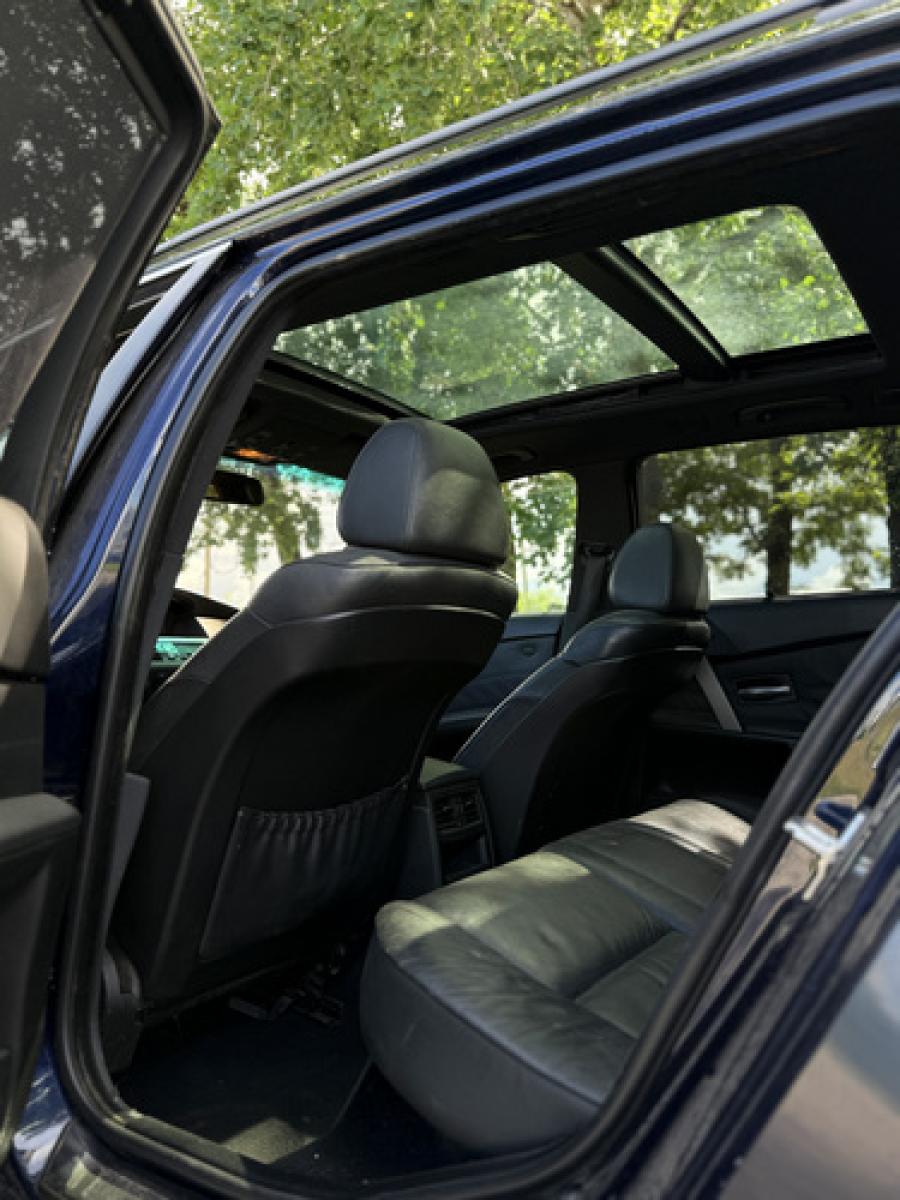 Zils BMW 530 2005 Tallina, ar dzinēja tilpumu 3.00 L un nobraukumu 297 tūkst. km par 2750 €, foto 7 vietnē AUTOMOTO.COM.LV