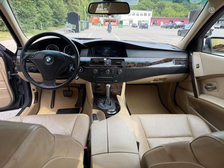 Blue BMW 530 2005 in Vilnius, with an engine capacity of 2.99 L and mileage of 298 thousand km for 3500 €, photo 8 on AUTOMOTO.COM.LV