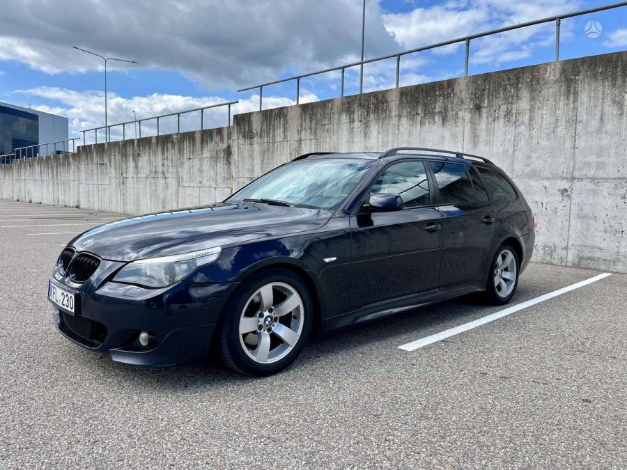 Blue BMW 530 2005 in Vilnius, with an engine capacity of 2.99 L and mileage of 430 thousand km for 3650 €, photo 3 on AUTOMOTO.COM.LV