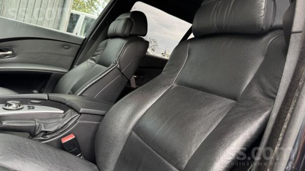 Blue BMW 530 2005 in Riga, with an engine capacity of 3.00 L and mileage of 268 thousand km for 3850 €, photo 7 on AUTOMOTO.COM.LV