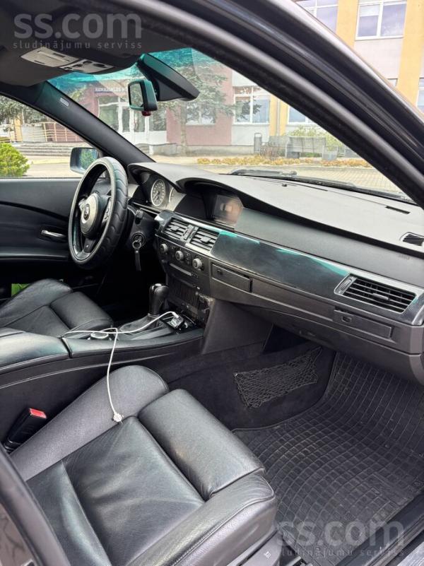 Zils BMW 530 2005 Aizkraukle, ar dzinēja tilpumu 3.00 L un nobraukumu 448 tūkst. km par 3450 €, foto 5 vietnē AUTOMOTO.COM.LV