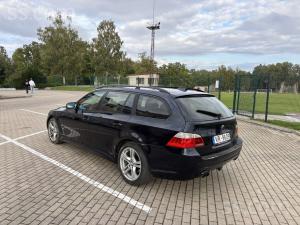 Синий БМВ 530 2005 в Айзкраукле, объемом двигателя 3.00 л и пробегом 448 тыс. км за 3450 €, фото 7 на AUTOMOTO.COM.LV