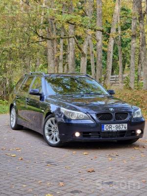 Blue BMW 530 2005 in Riga, with an engine capacity of 3.00 L and mileage of 0 thousand km for 3700 €, photo 4 on AUTOMOTO.COM.LV