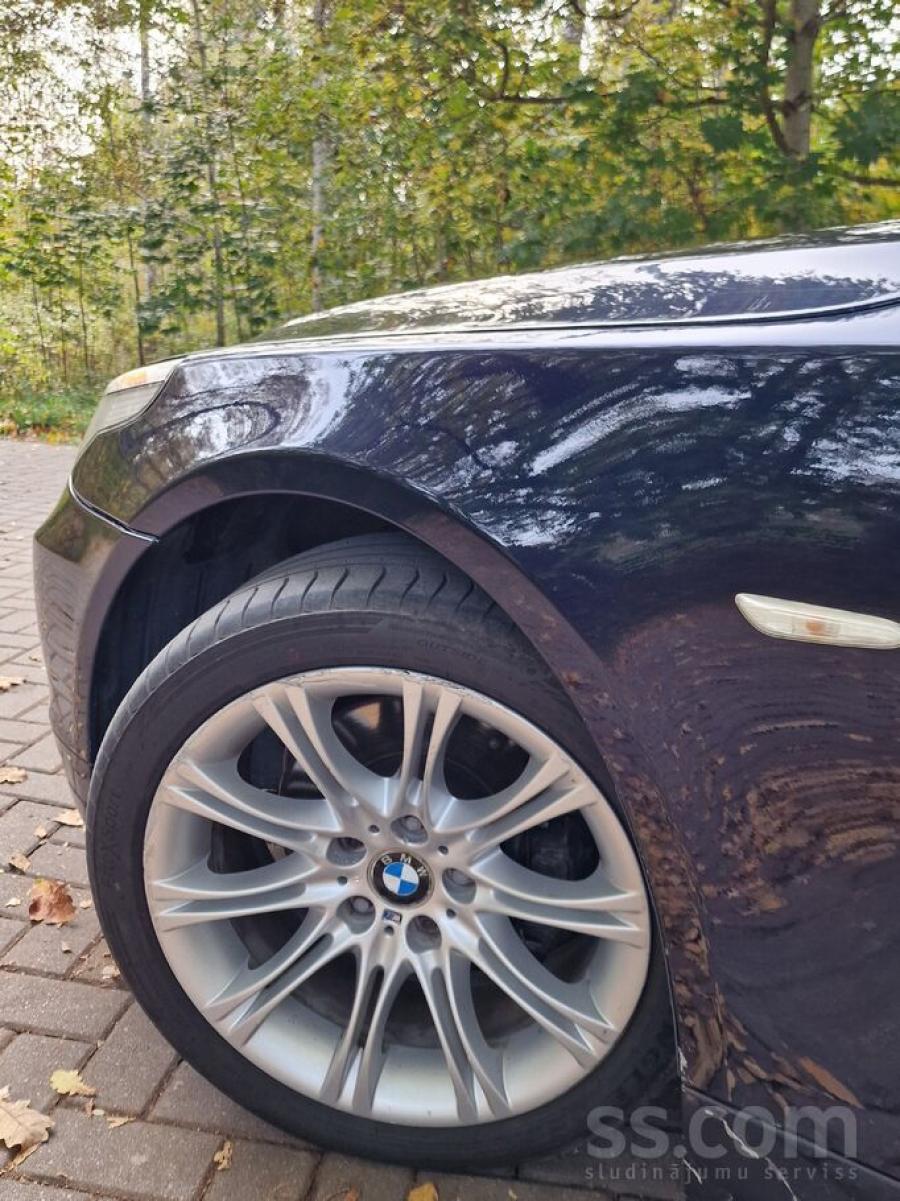 Blue BMW 530 2005 in Riga, with an engine capacity of 3.00 L and mileage of 0 thousand km for 3700 €, photo 10 on AUTOMOTO.COM.LV