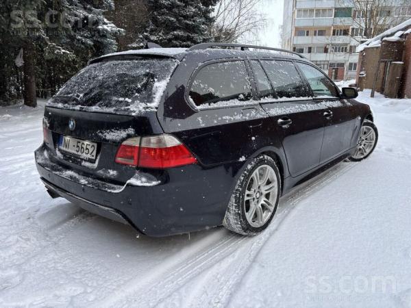 Blue BMW 530 2006 in Bauska, with an engine capacity of 3.00 L and mileage of 405 thousand km for 4500 €, photo 4 on AUTOMOTO.COM.LV