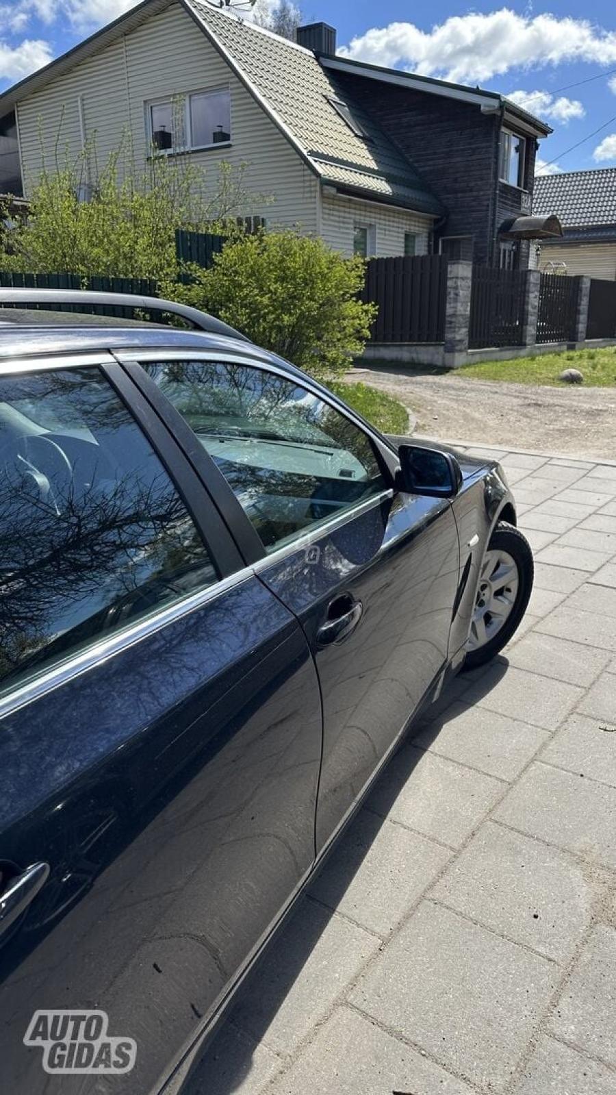 Zils BMW 530 2006 Viļņa, ar dzinēja tilpumu 3.00 L un nobraukumu 410 tūkst. km par 2300 €, foto 8 vietnē AUTOMOTO.COM.LV