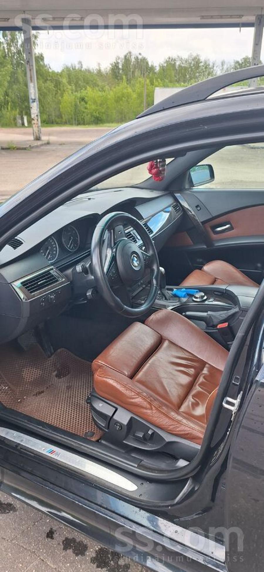 Zils BMW 530 2006 Daugavpils, ar dzinēja tilpumu 3.00 L un nobraukumu 345 tūkst. km par 4700 €, foto 6 vietnē AUTOMOTO.COM.LV