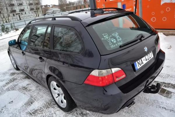 Zils BMW 530 2006 Jēkabpils, ar dzinēja tilpumu 3.00 L un nobraukumu 267 tūkst. km par 5900 €, foto 10 vietnē AUTOMOTO.COM.LV