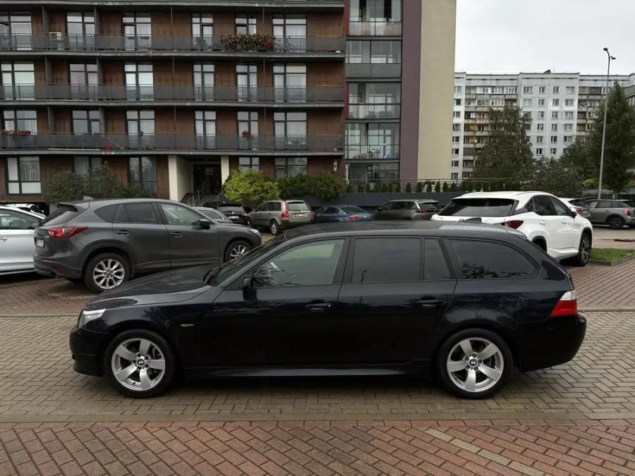 Zils BMW 530 2006 Rīga, ar dzinēja tilpumu 3.00 L un nobraukumu 281 tūkst. km par 3990 €, foto 3 vietnē AUTOMOTO.COM.LV