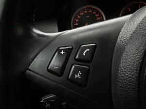 Zils BMW 530 2006 Rīga, ar dzinēja tilpumu 3.00 L un nobraukumu 281 tūkst. km par 3990 €, foto 25 vietnē AUTOMOTO.COM.LV