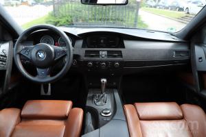 Zils BMW 530 2006 Tukums, ar dzinēja tilpumu 3.00 L un nobraukumu 360 tūkst. km par 5200 €, foto 9 vietnē AUTOMOTO.COM.LV