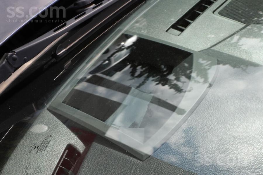 Zils BMW 530 2006 Tukums, ar dzinēja tilpumu 3.00 L un nobraukumu 360 tūkst. km par 5200 €, foto 18 vietnē AUTOMOTO.COM.LV