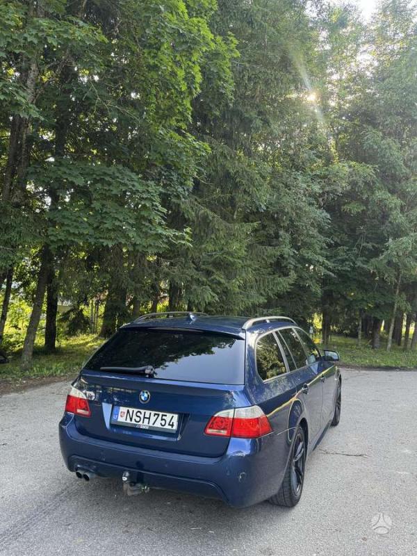 Zils BMW 530 2006 Širvintos, ar dzinēja tilpumu 2.99 L un nobraukumu 363 tūkst. km par 3800 €, foto 3 vietnē AUTOMOTO.COM.LV