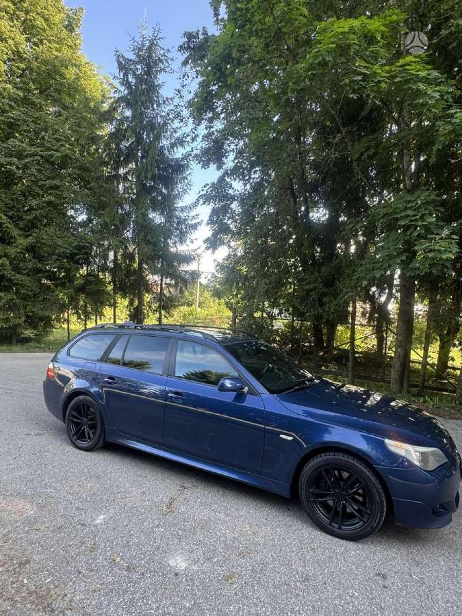 Zils BMW 530 2006 Širvintos, ar dzinēja tilpumu 2.99 L un nobraukumu 363 tūkst. km par 3800 €, foto 5 vietnē AUTOMOTO.COM.LV