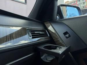 Zils BMW 530 2006 Rīga, ar dzinēja tilpumu 3.00 L un nobraukumu 392 tūkst. km par 5290 €, foto 29 vietnē AUTOMOTO.COM.LV