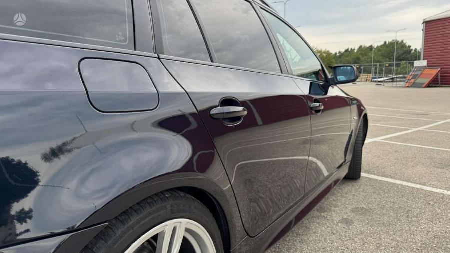 Zils BMW 530 2006 Utena, ar dzinēja tilpumu 2.99 L un nobraukumu 319 tūkst. km par 5300 €, foto 12 vietnē AUTOMOTO.COM.LV