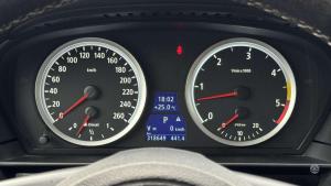 Zils BMW 530 2006 Utena, ar dzinēja tilpumu 2.99 L un nobraukumu 319 tūkst. km par 5300 €, foto 36 vietnē AUTOMOTO.COM.LV