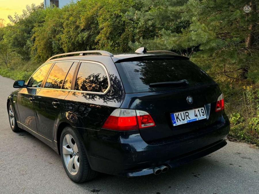 Синий БМВ 530 2006 в Вильнюс, объемом двигателя 2.99 л и пробегом 417 тыс. км за 2750 €, фото 5 на AUTOMOTO.COM.LV
