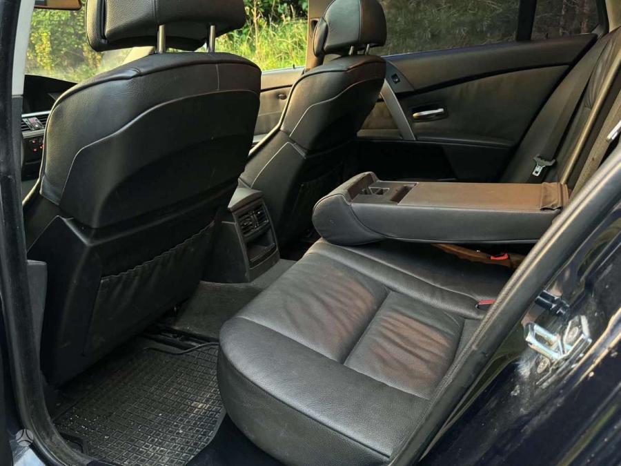 Синий БМВ 530 2006 в Вильнюс, объемом двигателя 2.99 л и пробегом 417 тыс. км за 2750 €, фото 19 на AUTOMOTO.COM.LV