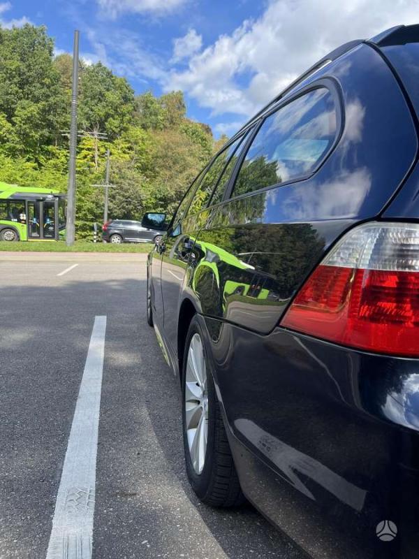 Blue BMW 530 2006 in Kaunas, with an engine capacity of 2.99 L and mileage of 407 thousand km for 3750 €, photo 7 on AUTOMOTO.COM.LV