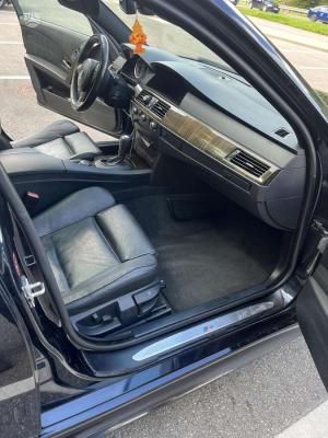 Zils BMW 530 2006 Kauņa, ar dzinēja tilpumu 2.99 L un nobraukumu 407 tūkst. km par 3750 €, foto 15 vietnē AUTOMOTO.COM.LV