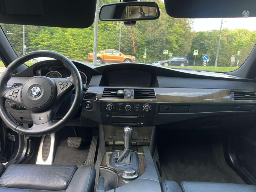 Zils BMW 530 2006 Kauņa, ar dzinēja tilpumu 2.99 L un nobraukumu 407 tūkst. km par 3750 €, foto 16 vietnē AUTOMOTO.COM.LV
