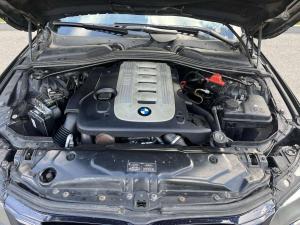 Zils BMW 530 2006 Kauņa, ar dzinēja tilpumu 2.99 L un nobraukumu 407 tūkst. km par 3750 €, foto 19 vietnē AUTOMOTO.COM.LV