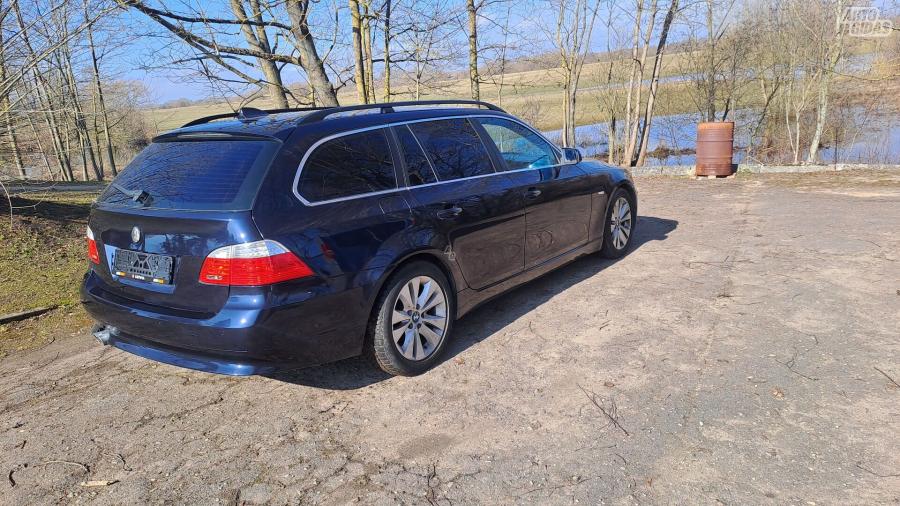 Blue BMW 530 2007 in Vilnius, with an engine capacity of 3.00 L and mileage of 323 thousand km for 4050 €, photo 3 on AUTOMOTO.COM.LV
