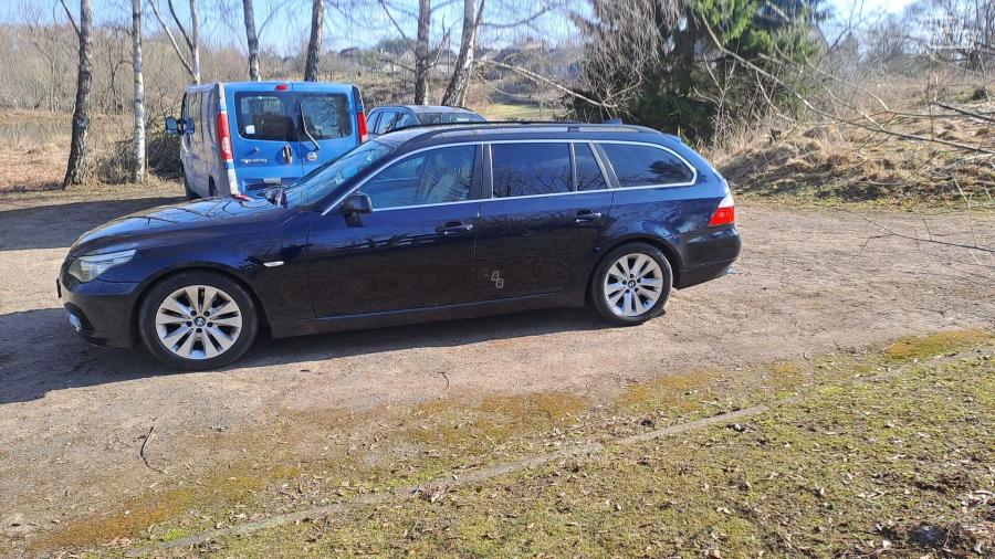 Blue BMW 530 2007 in Vilnius, with an engine capacity of 3.00 L and mileage of 323 thousand km for 4050 €, photo 8 on AUTOMOTO.COM.LV