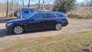 Blue BMW 530 2007 in Vilnius, with an engine capacity of 3.00 L and mileage of 323 thousand km for 4050 €, photo 13 on AUTOMOTO.COM.LV