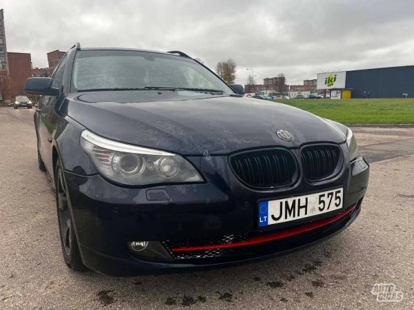 Blue BMW 530 2007 in Mazeikiai, with an engine capacity of 3.00 L and mileage of 420 thousand km for 4600 €, photo 2 on AUTOMOTO.COM.LV