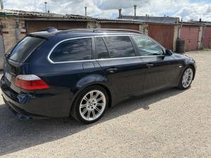 Zils BMW 530 2007 Panevēža, ar dzinēja tilpumu 3.00 L un nobraukumu 300 tūkst. km par 2900 €, foto 5 vietnē AUTOMOTO.COM.LV