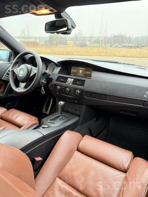 Zils BMW 530 2007 Tukums, ar dzinēja tilpumu 3.00 L un nobraukumu 360 tūkst. km par 5490 €, foto 14 vietnē AUTOMOTO.COM.LV